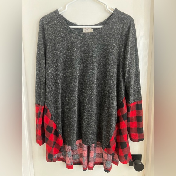 Grace And Emma | Tops | Buffalo Plaid And Gray Ling Sleeve Top Medium ...